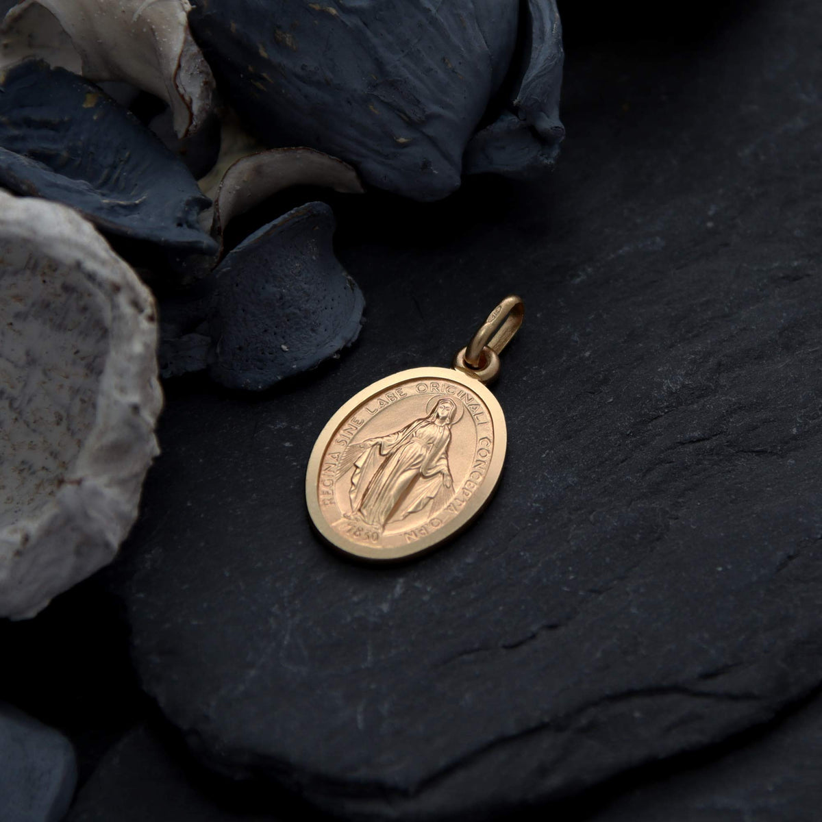 9ct Gold Miraculous Medal Catholic Pendant - 18mm x 14mm Miraculous Me ...